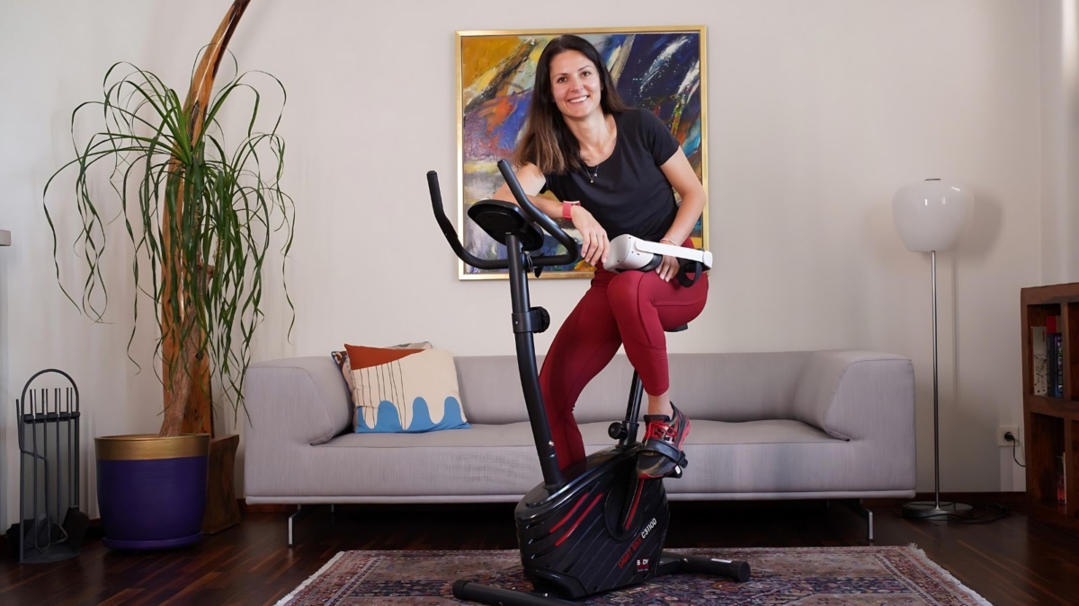 A Beginner's Guide to Using Virtual Reality for Indoor Cycling ...